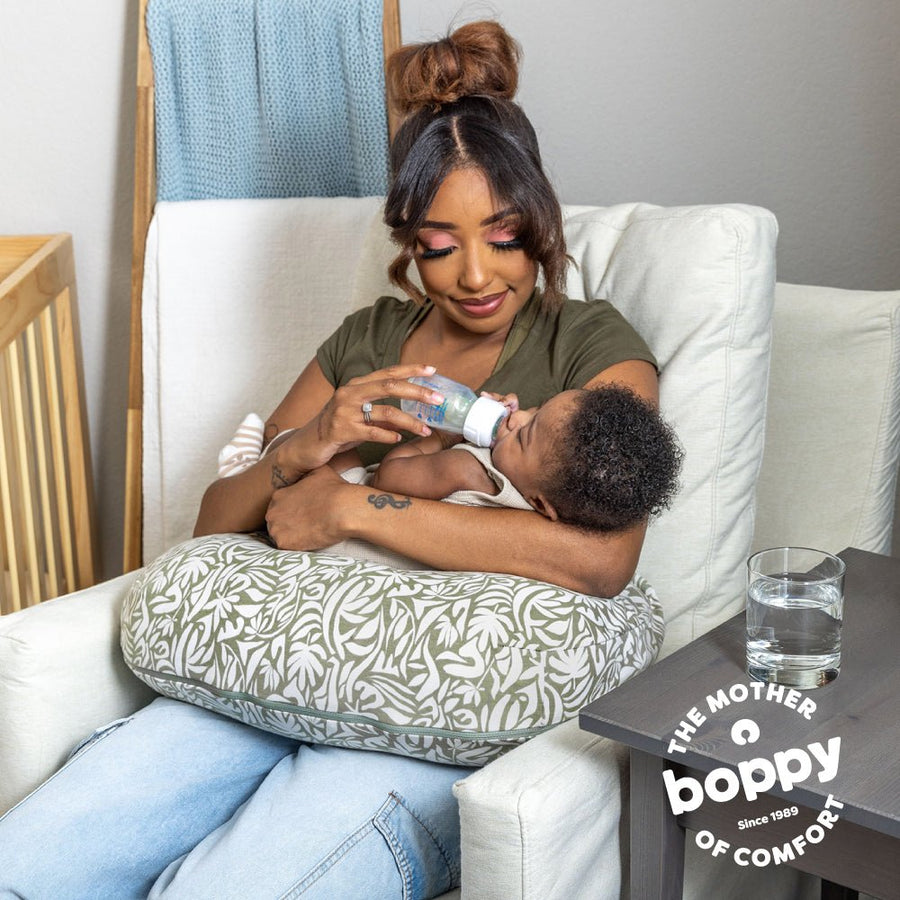 New Boppy Nursing Pillow with Organic Boppy Cover | Boppy